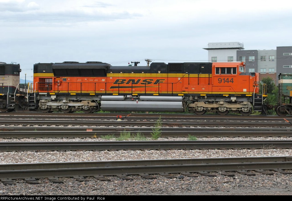 BNSF 9144